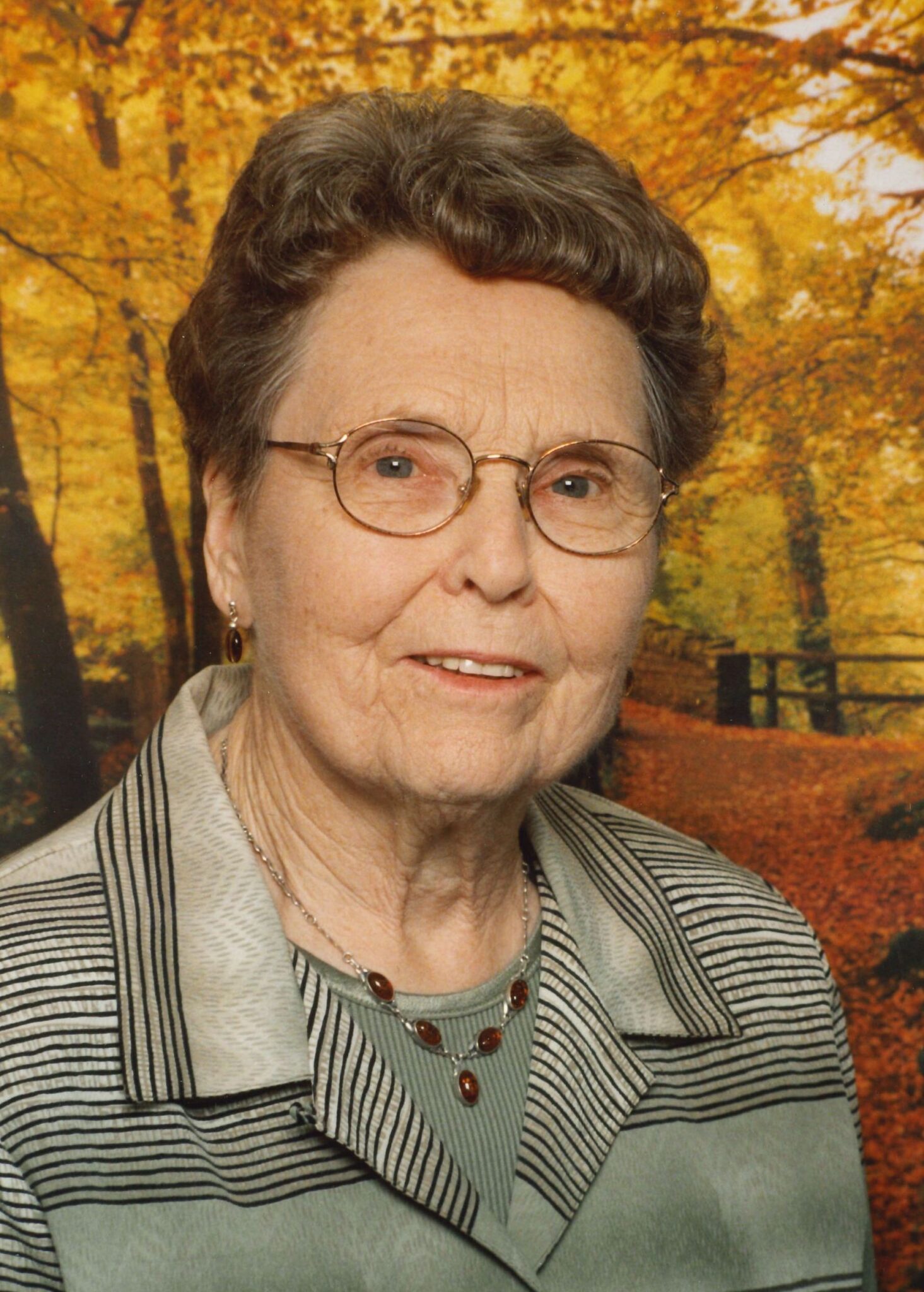 Grace Ross - Van Heck Funeral Home Ltd.